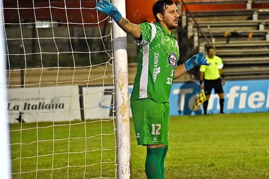El arquero de Gladiador Jorge Fleitas se suma a Salto F.C. – Primera ...